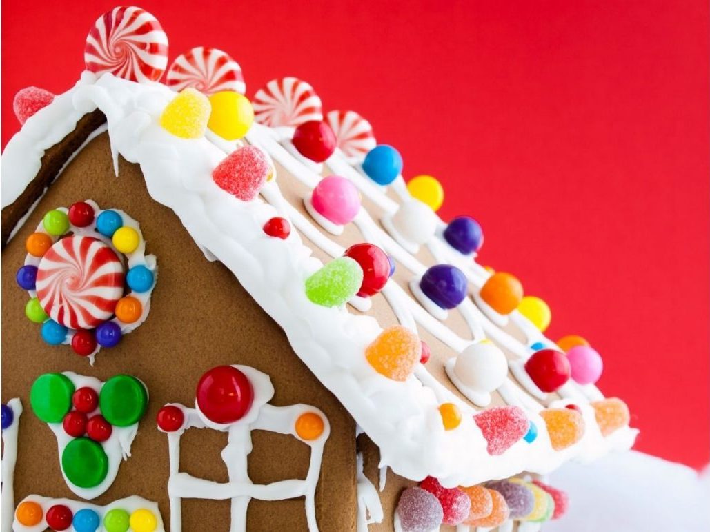How To Make The Ultimate Gingerbread House - Fill Your Plate